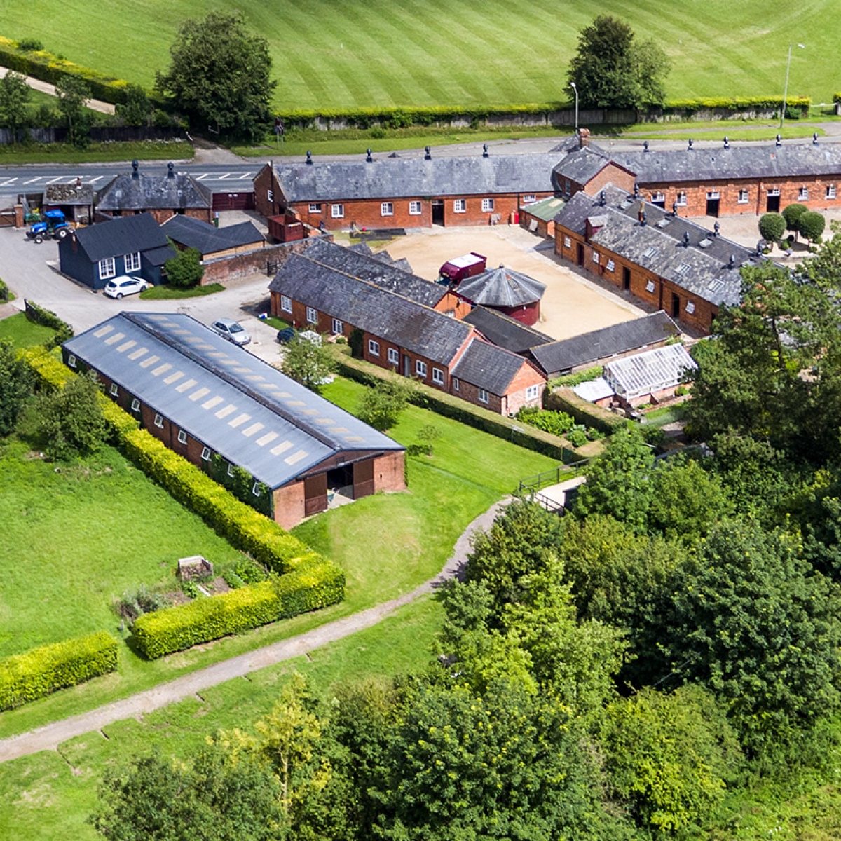 Facilities | Harry Charlton | Beckhampton House